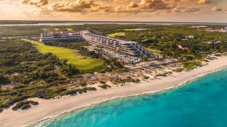 Best Clothing-Optional Resorts in the Caribbean (Couples Guide)