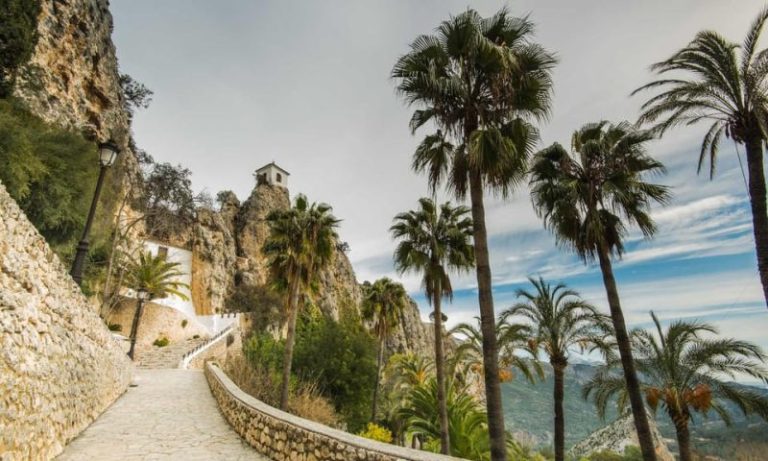 Experience the Magic: Unmissable Benidorm March Travel Guide