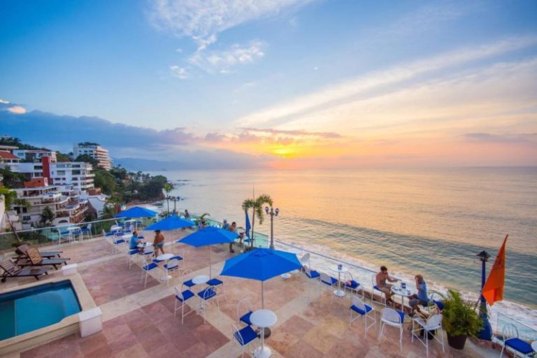 Experience True Freedom at Puerto Vallarta Clothing Optional Resorts